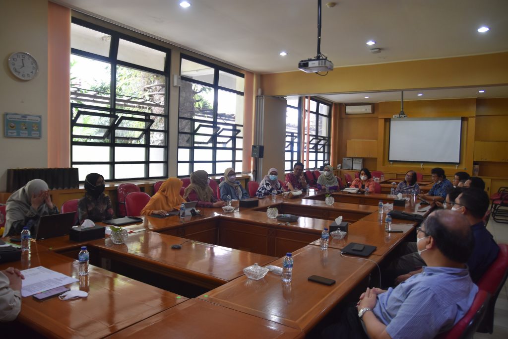 SERAH TERIMA JABATAN KETUA PROGRAM STUDI DI LINGKUNGAN FMIPA ITB ...