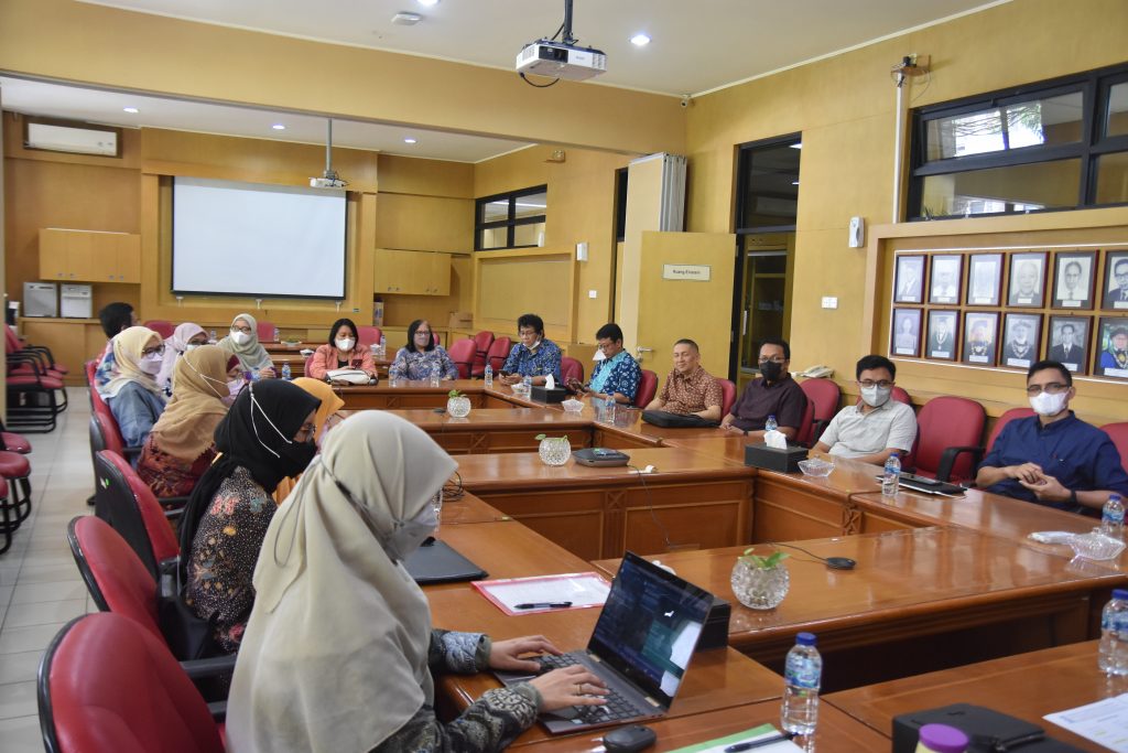 SERAH TERIMA JABATAN KETUA PROGRAM STUDI DI LINGKUNGAN FMIPA ITB ...