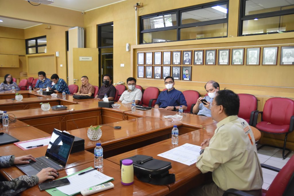 SERAH TERIMA JABATAN KETUA PROGRAM STUDI DI LINGKUNGAN FMIPA ITB ...