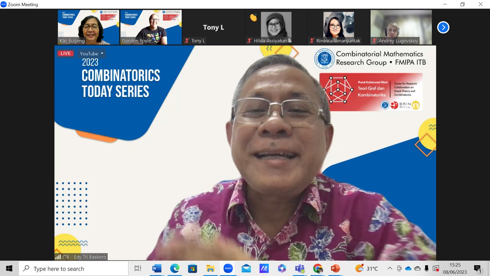 Prof. Gordon Royle memberikan kuliah tamu di Seri CTS FMIPA ITB – FMIPA ITB